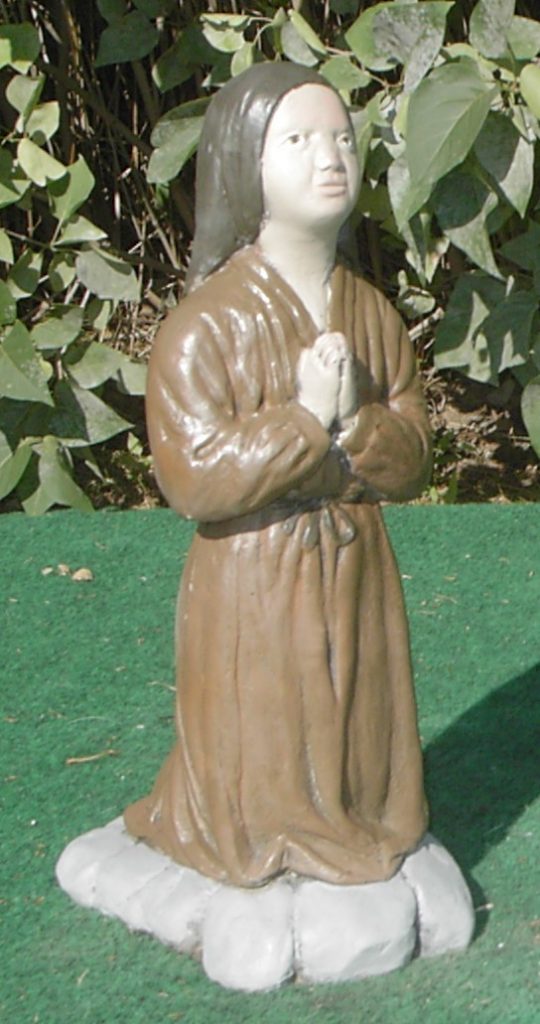 Devotional – Statue Canada