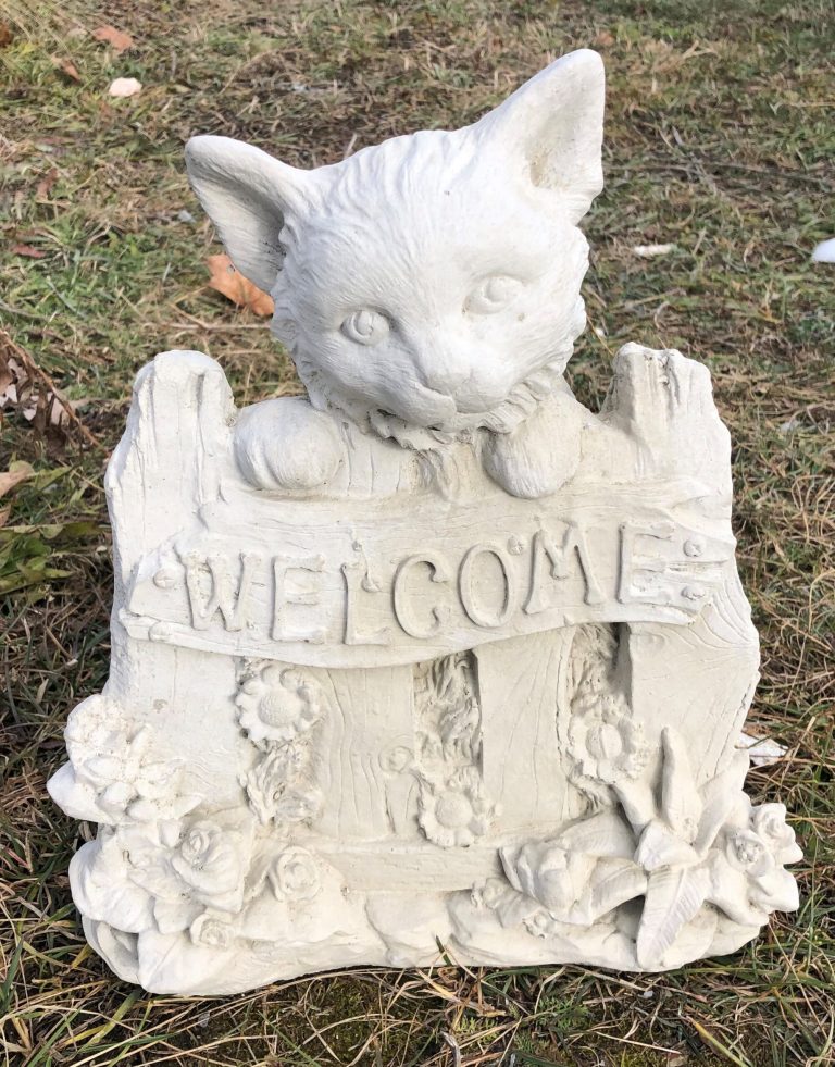 Welcome Cat – Statue Canada