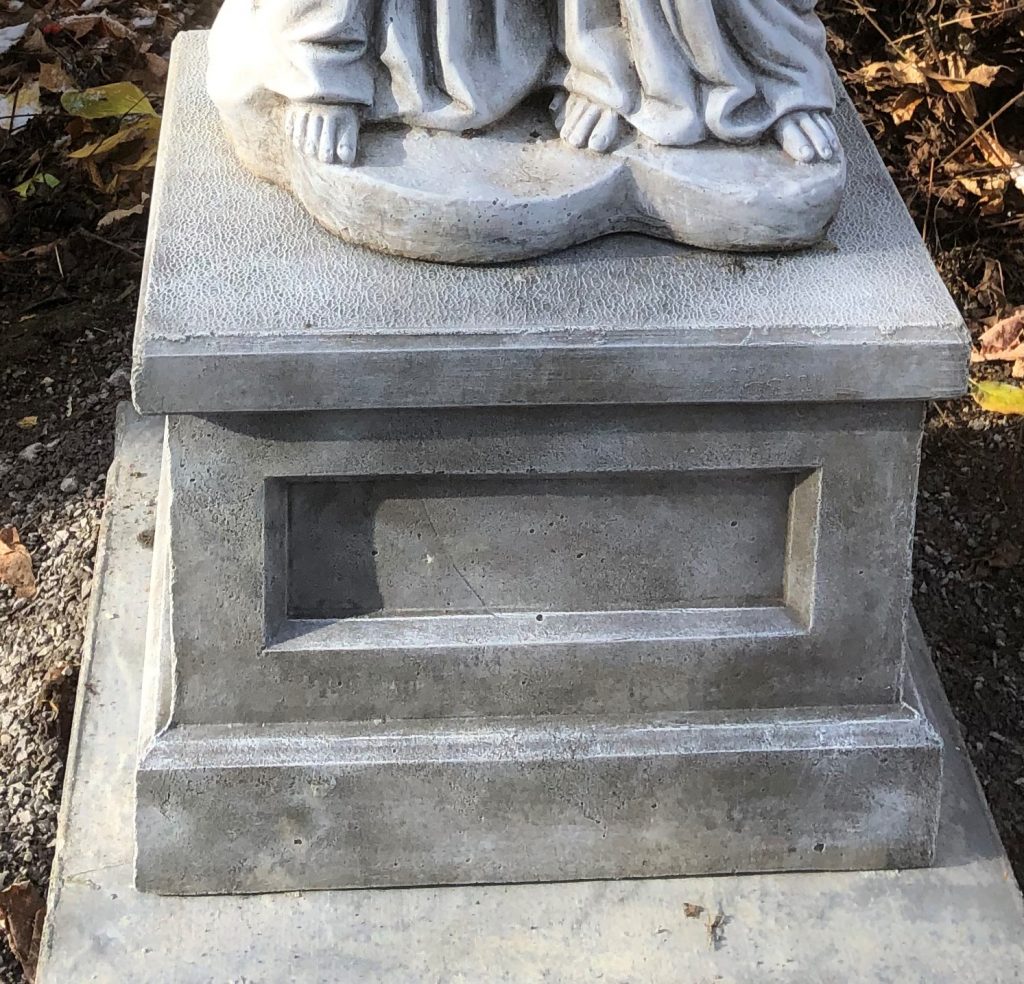 Bases – Statue Canada